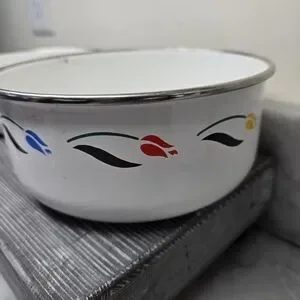 Kobe | Kitchen | Vintage Kobe Enamelware Tulip Nesting Mixing Bowls ...